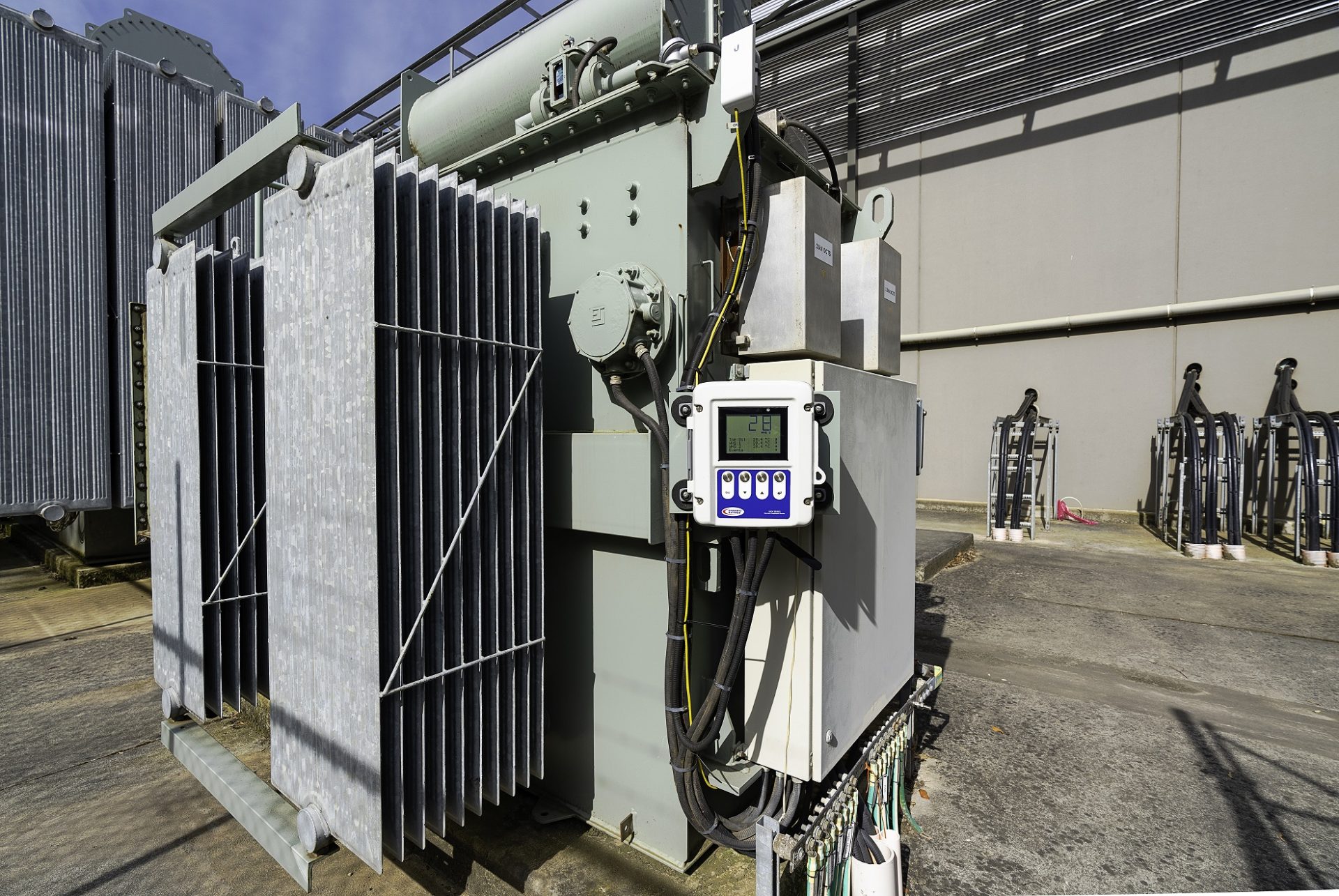 B100 Electronic Temperature Monitor | Transformer Monitor